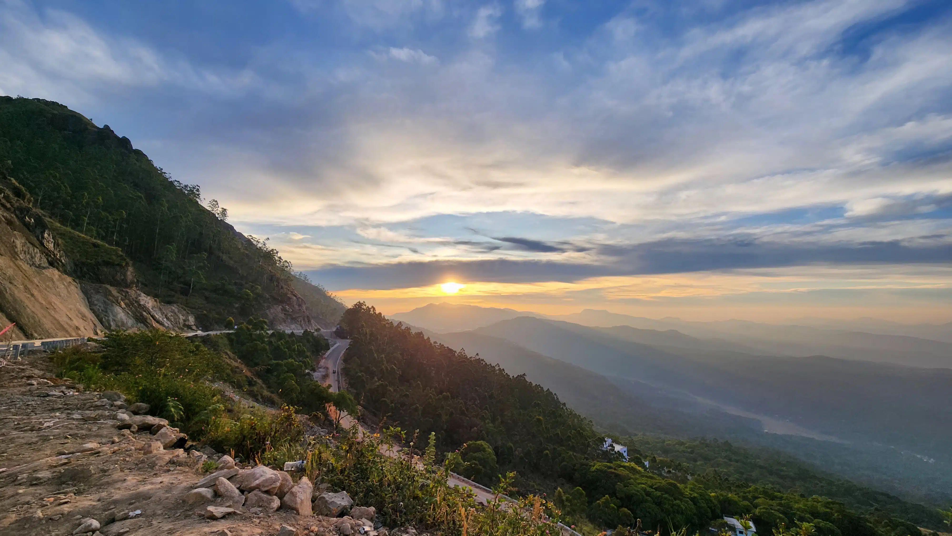 Top 10 Tourist Places to Visit in Munnar, Kerala | Munnar Sightseeing Guide